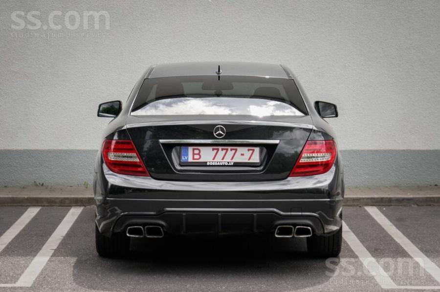 Black Mercedes-Benz C 250 2011 in Riga, with an engine capacity of 2.20 L and mileage of 233 thousand km for 9350 €, photo 6 on AUTOMOTO.COM.LV