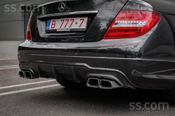 Black Mercedes-Benz C 250 2011 in Riga, with an engine capacity of 2.20 L and mileage of 233 thousand km for 9350 €, photo 8 on AUTOMOTO.COM.LV