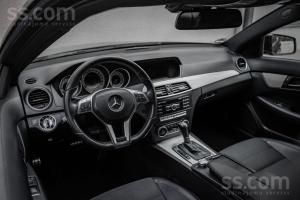 Black Mercedes-Benz C 250 2011 in Riga, with an engine capacity of 2.20 L and mileage of 233 thousand km for 9350 €, photo 14 on AUTOMOTO.COM.LV