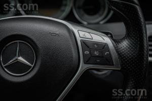 Black Mercedes-Benz C 250 2011 in Riga, with an engine capacity of 2.20 L and mileage of 233 thousand km for 9350 €, photo 17 on AUTOMOTO.COM.LV