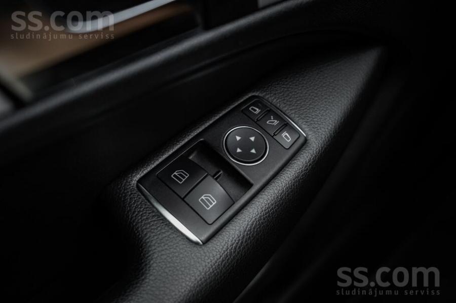 Black Mercedes-Benz C 250 2011 in Riga, with an engine capacity of 2.20 L and mileage of 233 thousand km for 9350 €, photo 25 on AUTOMOTO.COM.LV