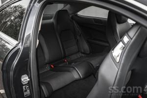 Black Mercedes-Benz C 250 2011 in Riga, with an engine capacity of 2.20 L and mileage of 238 thousand km for 9950 €, photo 16 on AUTOMOTO.COM.LV