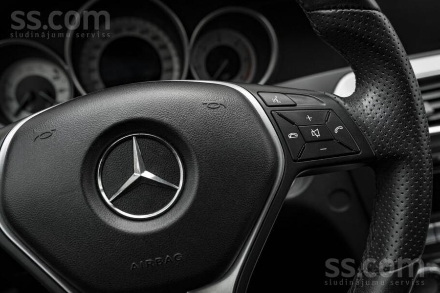 Black Mercedes-Benz C 250 2011 in Riga, with an engine capacity of 2.20 L and mileage of 238 thousand km for 9950 €, photo 22 on AUTOMOTO.COM.LV