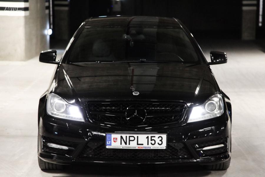 Melns Mercedes-Benz C 250 2012 Panevēža, ar dzinēja tilpumu 2.10 L un nobraukumu 265 tūkst. km par 8700 €, foto 3 vietnē AUTOMOTO.COM.LV