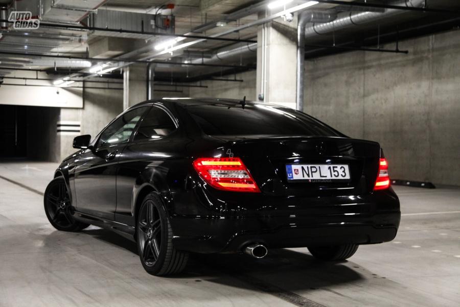 Melns Mercedes-Benz C 250 2012 Panevēža, ar dzinēja tilpumu 2.10 L un nobraukumu 265 tūkst. km par 8700 €, foto 8 vietnē AUTOMOTO.COM.LV