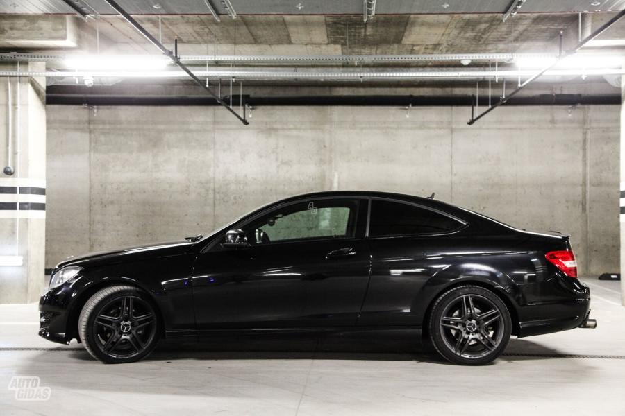 Melns Mercedes-Benz C 250 2012 Panevēža, ar dzinēja tilpumu 2.10 L un nobraukumu 265 tūkst. km par 8700 €, foto 9 vietnē AUTOMOTO.COM.LV