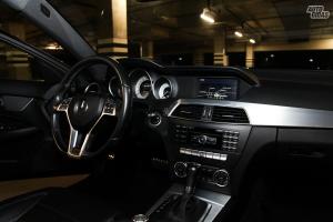 Melns Mercedes-Benz C 250 2012 Panevēža, ar dzinēja tilpumu 2.10 L un nobraukumu 265 tūkst. km par 8700 €, foto 11 vietnē AUTOMOTO.COM.LV