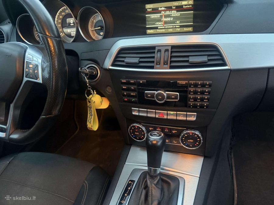Black Mercedes-Benz C 250 2014 in Vilnius, with an engine capacity of 2.10 L and mileage of 353 thousand km for 6150 €, photo 17 on AUTOMOTO.COM.LV