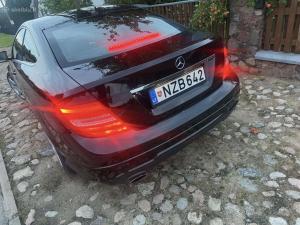 Black Mercedes-Benz C 250 2014 in Vilnius, with an engine capacity of 2.10 L and mileage of 353 thousand km for 6150 €, photo 25 on AUTOMOTO.COM.LV
