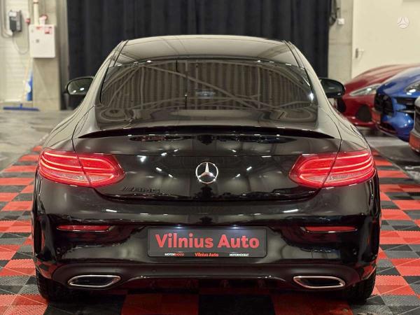 Black Mercedes-Benz C 250 2017 in Vilnius, with an engine capacity of 2.14 L and mileage of 229 thousand km for 21490 €, photo 5 on AUTOMOTO.COM.LV