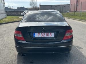 Черный Мерседес Ц 250 2009 в Клайпеда, объемом двигателя 2.20 л и пробегом 378 тыс. км за 3900 €, фото 8 на AUTOMOTO.COM.LV