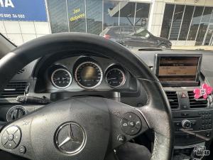 Черный Мерседес Ц 250 2009 в Клайпеда, объемом двигателя 2.20 л и пробегом 378 тыс. км за 3900 €, фото 23 на AUTOMOTO.COM.LV