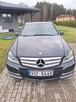 Melns Mercedes-Benz C 250 2012 Rīga, ar dzinēja tilpumu 1.80 L un nobraukumu 165 tūkst. km par 7500 €, foto 5 vietnē AUTOMOTO.COM.LV