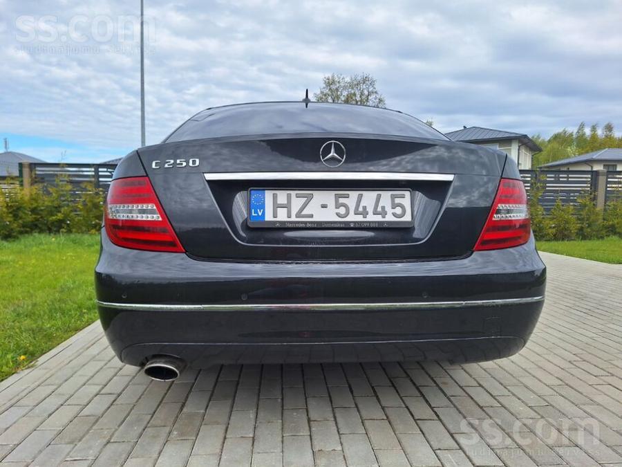 Melns Mercedes-Benz C 250 2012 Rīga, ar dzinēja tilpumu 1.80 L un nobraukumu 165 tūkst. km par 7500 €, foto 6 vietnē AUTOMOTO.COM.LV