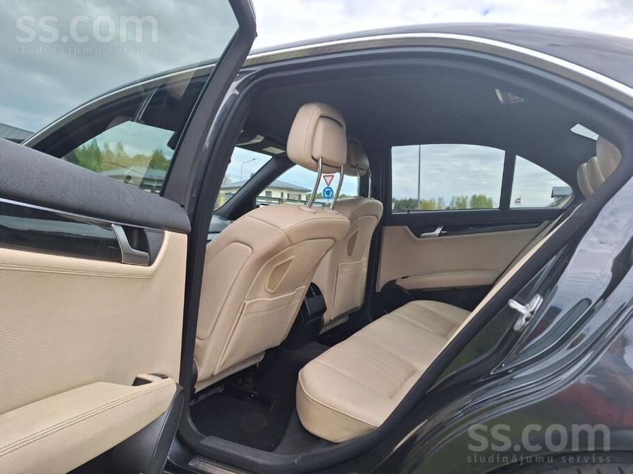 Melns Mercedes-Benz C 250 2012 Rīga, ar dzinēja tilpumu 1.80 L un nobraukumu 165 tūkst. km par 7500 €, foto 8 vietnē AUTOMOTO.COM.LV