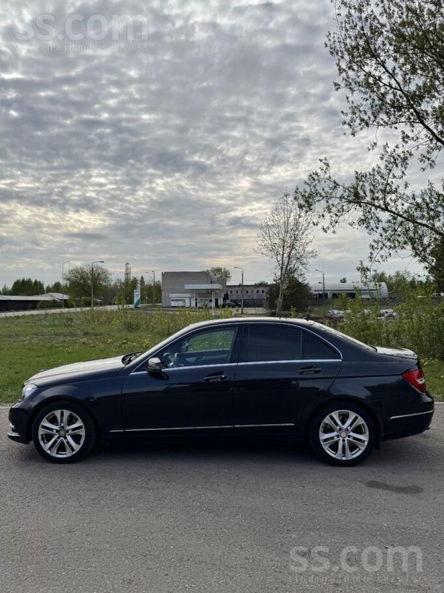 Melns Mercedes-Benz C 250 2012 Rīga, ar dzinēja tilpumu 1.80 L un nobraukumu 254 tūkst. km par 6800 €, foto 3 vietnē AUTOMOTO.COM.LV