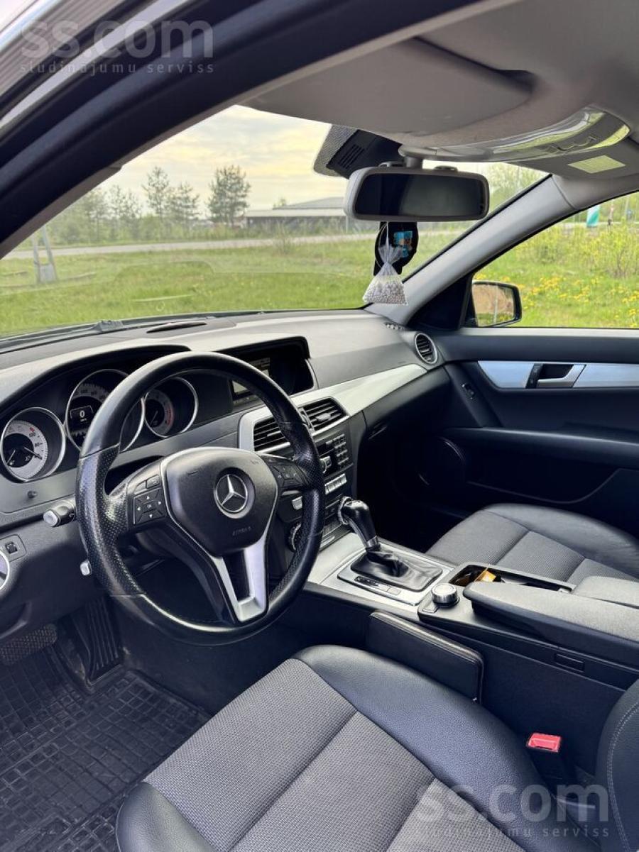 Melns Mercedes-Benz C 250 2012 Rīga, ar dzinēja tilpumu 1.80 L un nobraukumu 254 tūkst. km par 6800 €, foto 8 vietnē AUTOMOTO.COM.LV