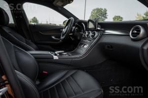 Black Mercedes-Benz C 250 2015 in Riga, with an engine capacity of 2.20 L and mileage of 188 thousand km for 16500 €, photo 7 on AUTOMOTO.COM.LV