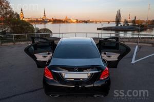 Черный Мерседес Ц 250 2015 в Рига, объемом двигателя 2.00 л и пробегом 104 тыс. км за 19600 €, фото 12 на AUTOMOTO.COM.LV