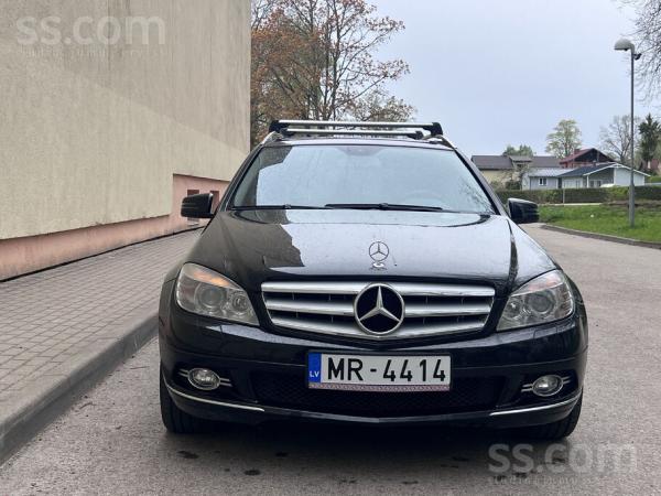 Melns Mercedes-Benz C 250 2009 Ogre, ar dzinēja tilpumu 2.20 L un nobraukumu 299 tūkst. km par 4055 €, foto 2 vietnē AUTOMOTO.COM.LV
