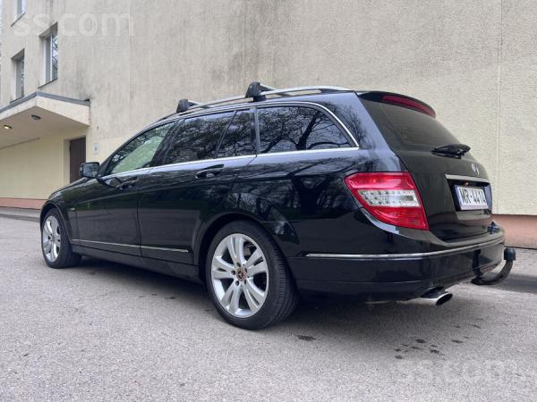 Melns Mercedes-Benz C 250 2009 Ogre, ar dzinēja tilpumu 2.20 L un nobraukumu 299 tūkst. km par 4055 €, foto 4 vietnē AUTOMOTO.COM.LV