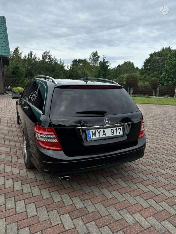 Black Mercedes-Benz C 250 2009 in Plunge, with an engine capacity of 2.14 L and mileage of 416 thousand km for 6000 €, photo 6 on AUTOMOTO.COM.LV
