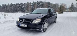 Melns Mercedes-Benz C 250 2010 Viļņa, ar dzinēja tilpumu 2.14 L un nobraukumu 333 tūkst. km par 4900 €, foto  vietnē AUTOMOTO.COM.LV