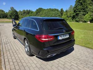 Black Mercedes-Benz C 250 2010 in Telschi, with an engine capacity of 2.14 L and mileage of 270 thousand km for 12900 €, photo 5 on AUTOMOTO.COM.LV