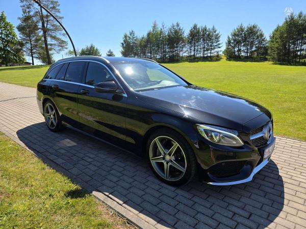 Black Mercedes-Benz C 250 2010 in Telschi, with an engine capacity of 2.14 L and mileage of 270 thousand km for 12900 €, photo 8 on AUTOMOTO.COM.LV