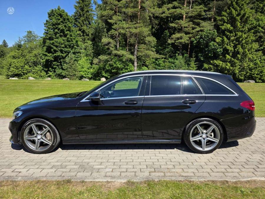 Black Mercedes-Benz C 250 2010 in Telschi, with an engine capacity of 2.14 L and mileage of 270 thousand km for 12900 €, photo 12 on AUTOMOTO.COM.LV