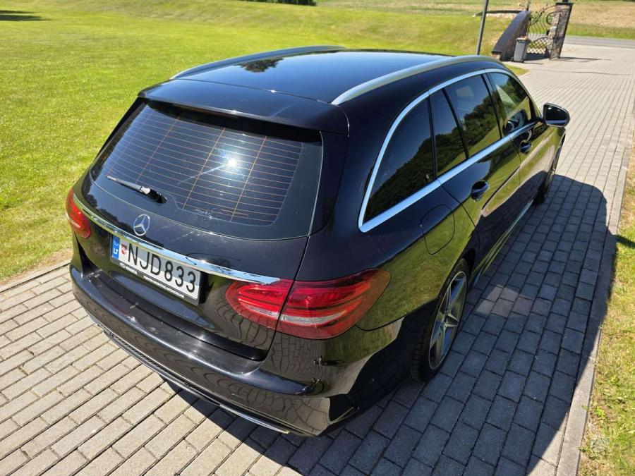 Black Mercedes-Benz C 250 2010 in Telschi, with an engine capacity of 2.14 L and mileage of 270 thousand km for 12900 €, photo 16 on AUTOMOTO.COM.LV