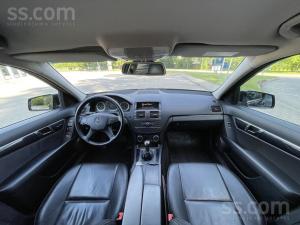 Черный Мерседес Ц 250 2010 в Юрмала, объемом двигателя 2.20 л и пробегом 0 тыс. км за 4490 €, фото 29 на AUTOMOTO.COM.LV