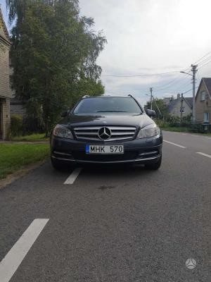 Black Mercedes-Benz C 250 2010 in Kaunas, with an engine capacity of 2.14 L and mileage of 320 thousand km for 4600 €, photo  on AUTOMOTO.COM.LV