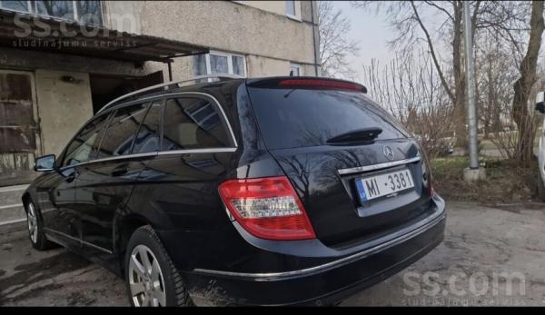Black Mercedes-Benz C 250 2010 in Dobele, with an engine capacity of 2.20 L and mileage of 348 thousand km for 5200 €, photo 4 on AUTOMOTO.COM.LV