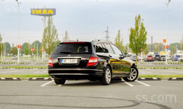 Мерседес Ц 250 2010 в Рига на AUTOMOTO.COM.LV Черный Мерседес Ц 250 2010 в Рига, объемом двигателя 2.10 л и пробегом 358 тыс. км за 5490 €, фото 7 на AUTOMOTO.COM.LV