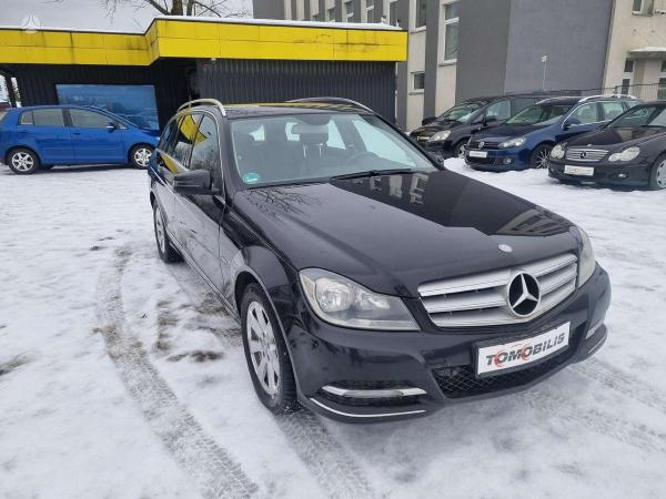 Melns Mercedes-Benz C 250 2011 Kauņa, ar dzinēja tilpumu 2.20 L un nobraukumu 244 tūkst. km par 5500 €, foto 1 vietnē AUTOMOTO.COM.LV