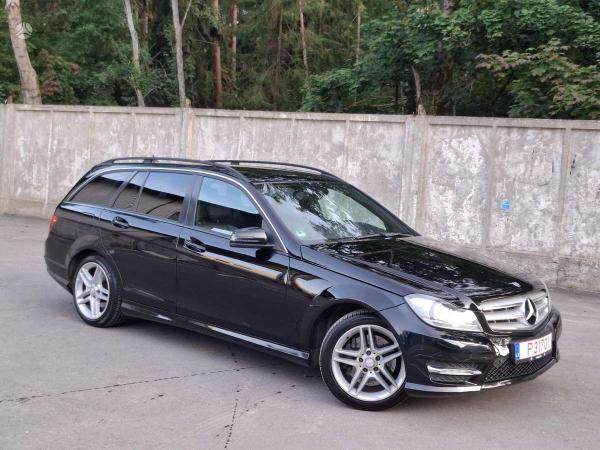 Mercedes-Benz C 250 2011 in Vilnius on AUTOMOTO.COM.LV Black Mercedes-Benz C 250 2011 in Vilnius, with an engine capacity of 2.14 L and mileage of 303 thousand km for 5800 €, photo 1 on AUTOMOTO.COM.LV