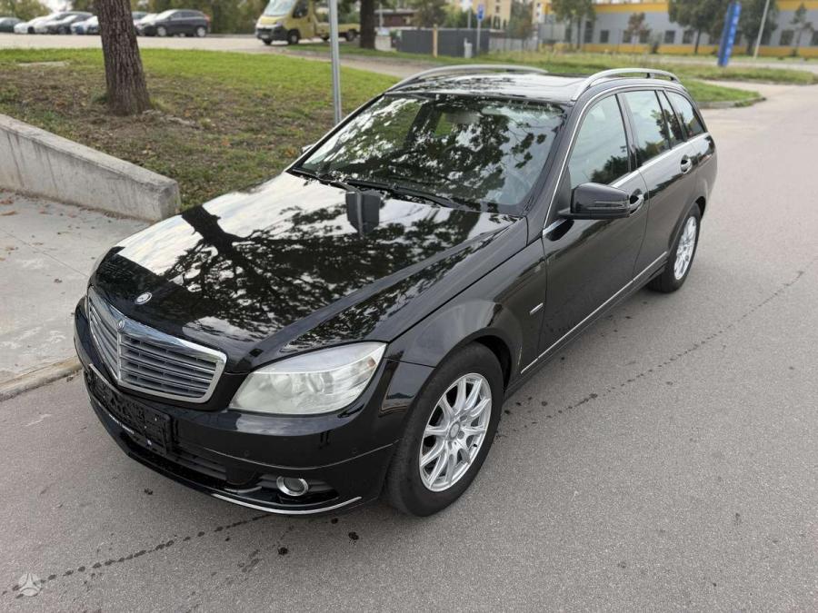 Melns Mercedes-Benz C 250 2011 Panevēža, ar dzinēja tilpumu 2.14 L un nobraukumu 259 tūkst. km par 3650 €, foto 5 vietnē AUTOMOTO.COM.LV