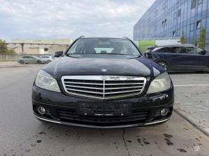 Melns Mercedes-Benz C 250 2011 Panevēža, ar dzinēja tilpumu 2.14 L un nobraukumu 259 tūkst. km par 3650 €, foto 6 vietnē AUTOMOTO.COM.LV