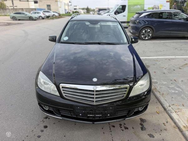Melns Mercedes-Benz C 250 2011 Panevēža, ar dzinēja tilpumu 2.14 L un nobraukumu 259 tūkst. km par 3650 €, foto 7 vietnē AUTOMOTO.COM.LV