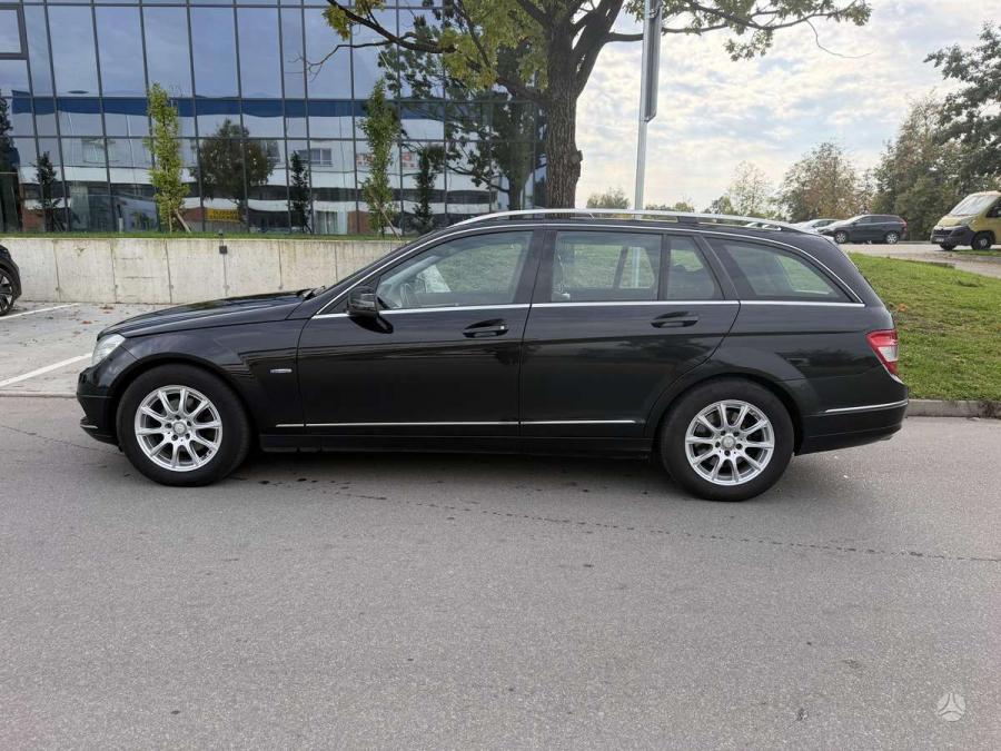 Melns Mercedes-Benz C 250 2011 Panevēža, ar dzinēja tilpumu 2.14 L un nobraukumu 259 tūkst. km par 3650 €, foto 12 vietnē AUTOMOTO.COM.LV