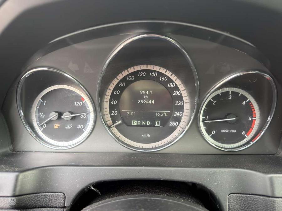 Melns Mercedes-Benz C 250 2011 Panevēža, ar dzinēja tilpumu 2.14 L un nobraukumu 259 tūkst. km par 3650 €, foto 22 vietnē AUTOMOTO.COM.LV