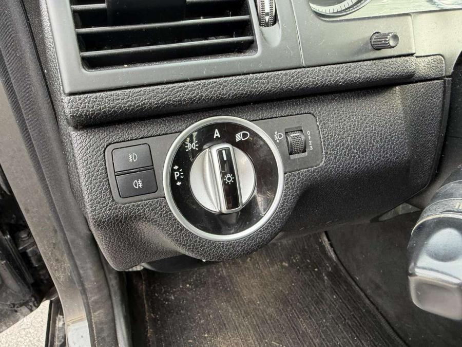 Melns Mercedes-Benz C 250 2011 Panevēža, ar dzinēja tilpumu 2.14 L un nobraukumu 259 tūkst. km par 3650 €, foto 29 vietnē AUTOMOTO.COM.LV