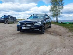 Black Mercedes-Benz C 250 2012 in Aluksne, with an engine capacity of 2.10 L and mileage of 0 thousand km for 4900 €, photo 1 on AUTOMOTO.COM.LV