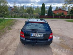 Black Mercedes-Benz C 250 2012 in Aluksne, with an engine capacity of 2.10 L and mileage of 0 thousand km for 4900 €, photo 9 on AUTOMOTO.COM.LV