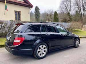 Black Mercedes-Benz C 250 2012 in Vilnius, with an engine capacity of 2.14 L and mileage of 309 thousand km for 6700 €, photo 8 on AUTOMOTO.COM.LV