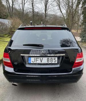 Black Mercedes-Benz C 250 2012 in Vilnius, with an engine capacity of 2.14 L and mileage of 309 thousand km for 6700 €, photo 13 on AUTOMOTO.COM.LV