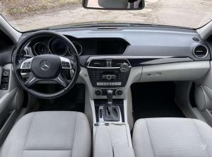 Black Mercedes-Benz C 250 2012 in Vilnius, with an engine capacity of 2.14 L and mileage of 309 thousand km for 6700 €, photo 16 on AUTOMOTO.COM.LV
