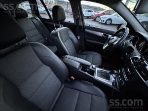 Black Mercedes-Benz C 250 2012 in Riga, with an engine capacity of 2.20 L and mileage of 264 thousand km for 6990 €, photo 12 on AUTOMOTO.COM.LV