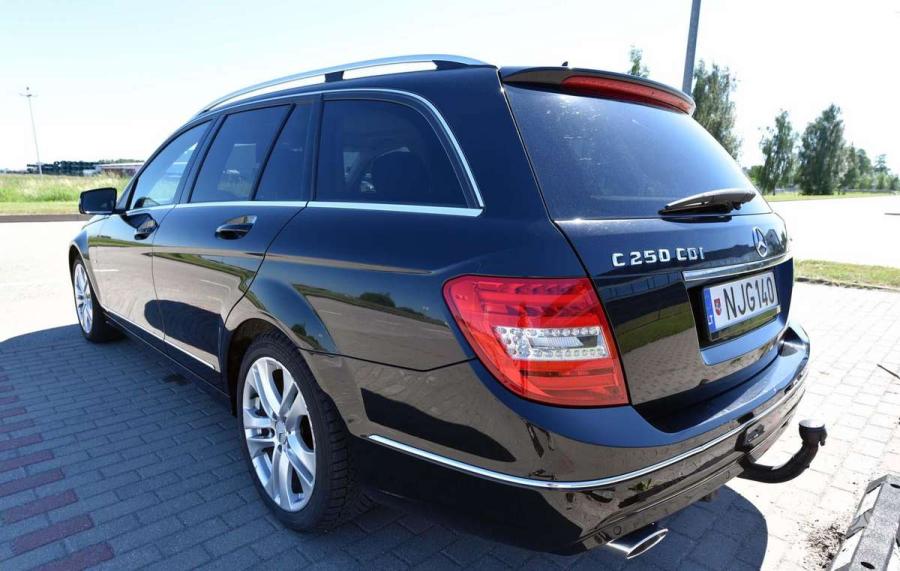 Melns Mercedes-Benz C 250 2012 Šauļi, ar dzinēja tilpumu 2.14 L un nobraukumu 261 tūkst. km par 8500 €, foto 10 vietnē AUTOMOTO.COM.LV